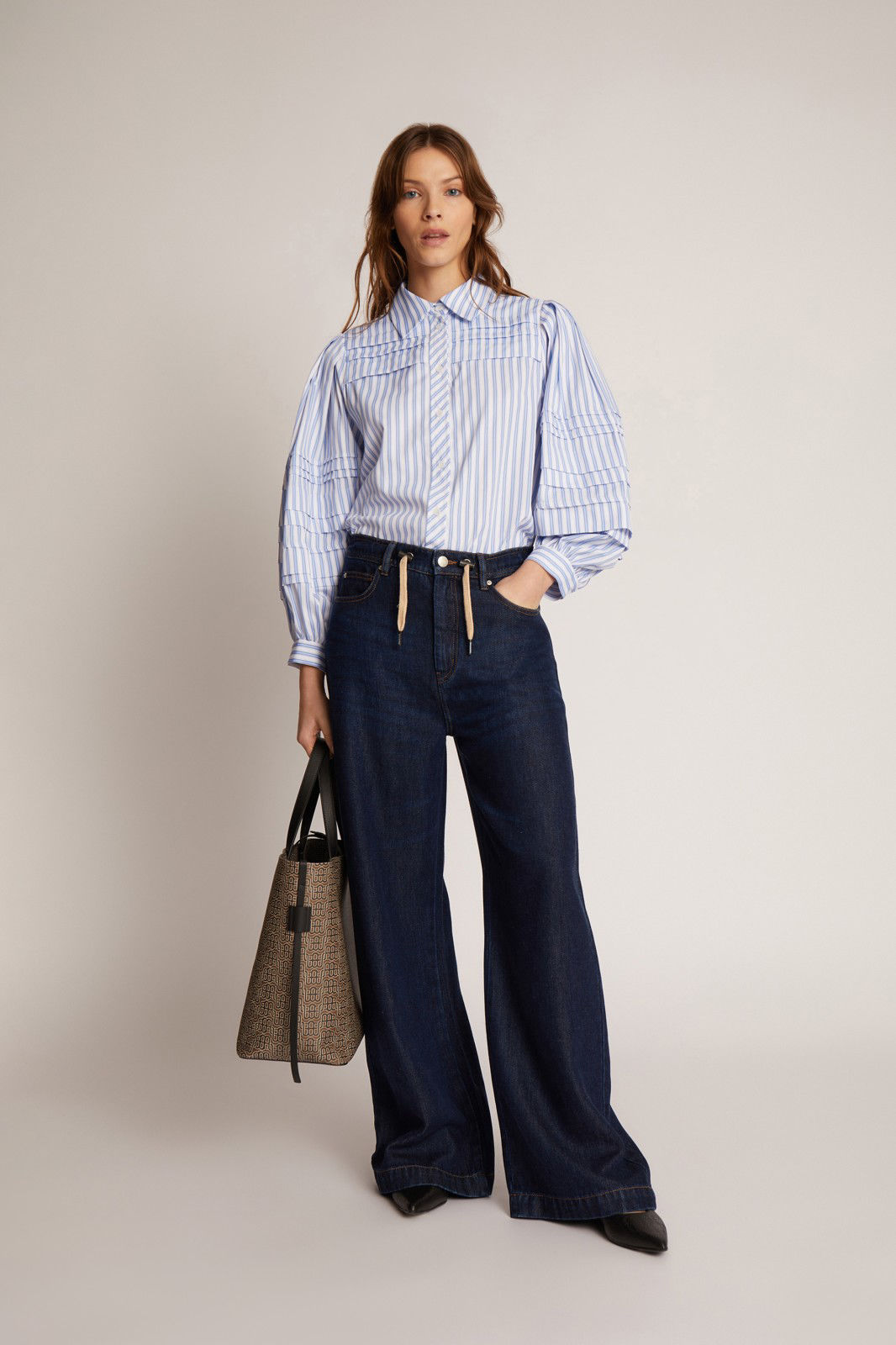 Butik Viller - MUNTHE TRUDE SKJORTE LIGHT BLUE